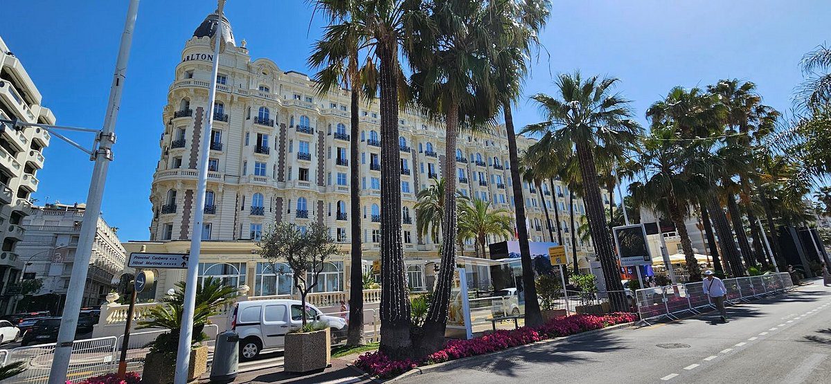 Explore La Croisette with HSE Platform - Your Private Driver in Nice